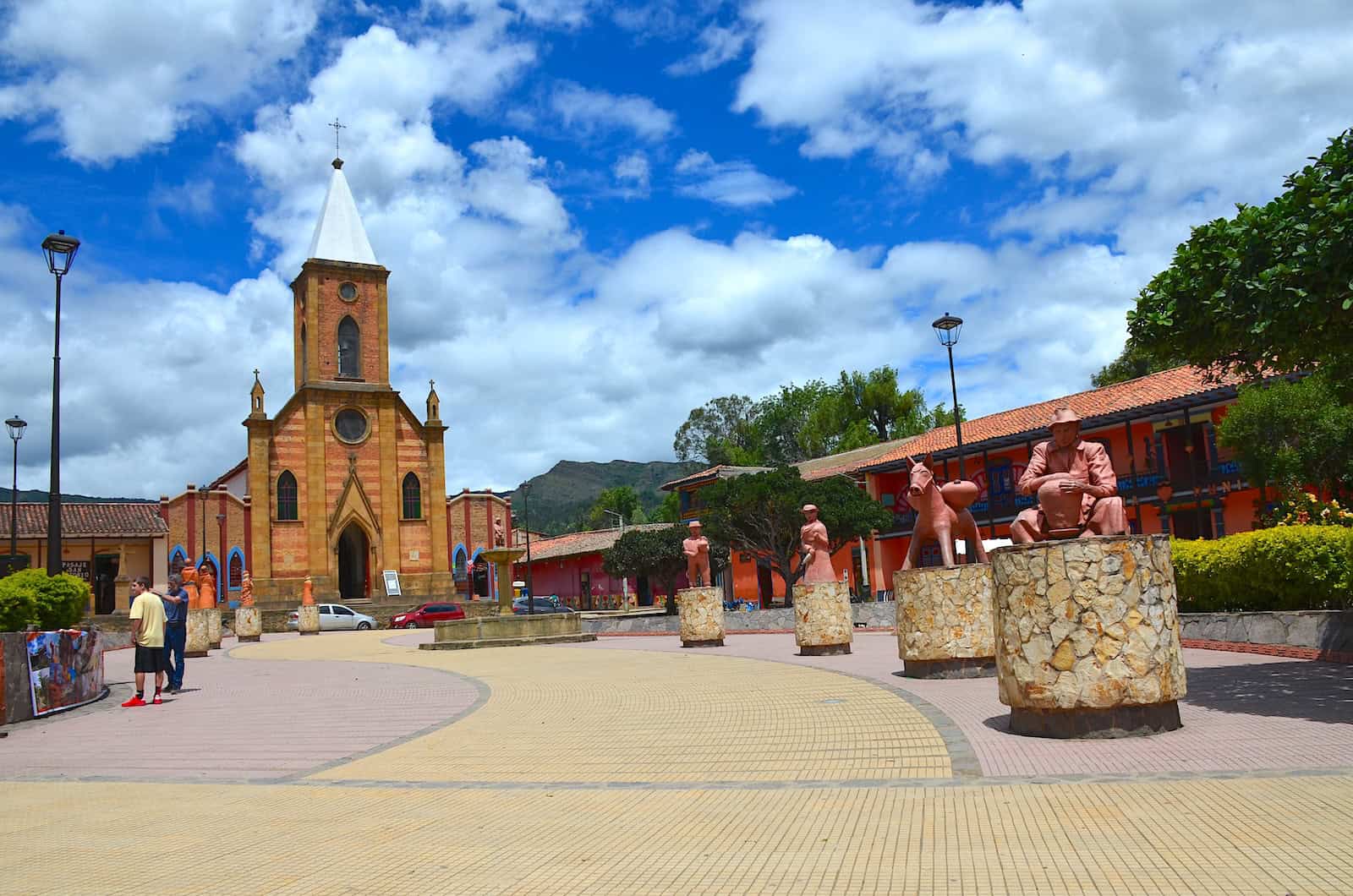 Ráquira: Exploring the Colorful Pottery Capital of Colombia