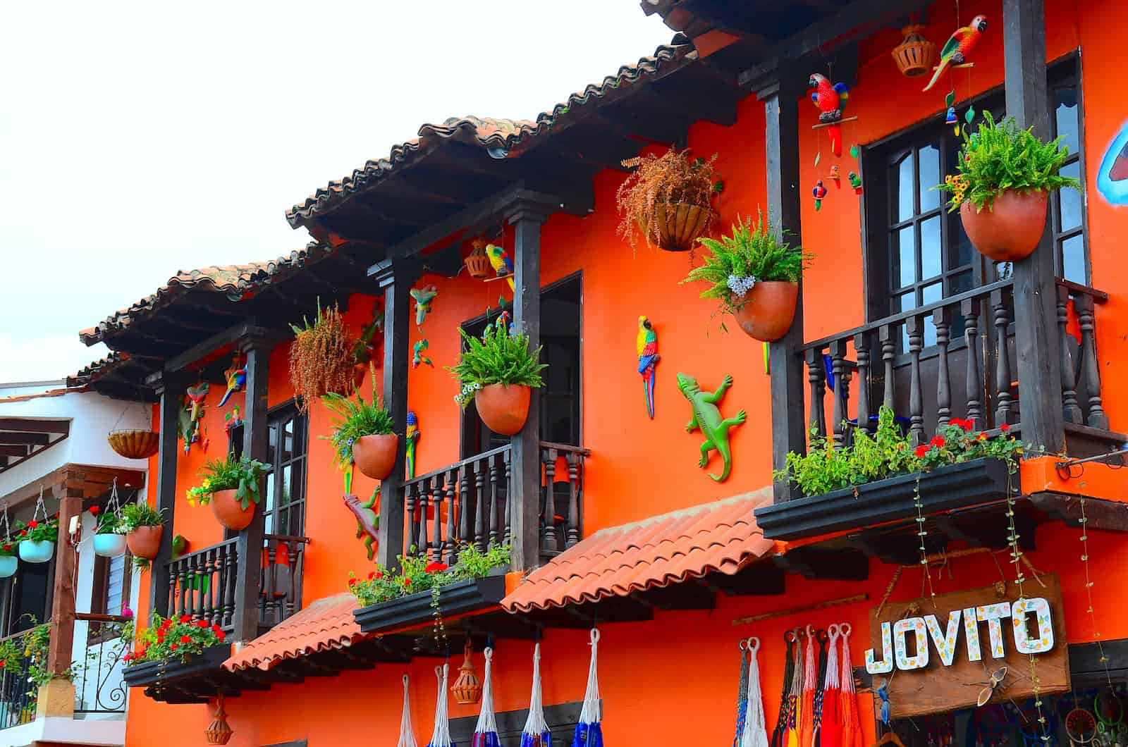 Ráquira: Exploring the Colorful Pottery Capital of Colombia