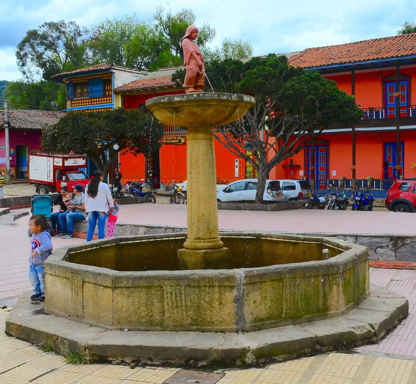 Ráquira: Exploring the Colorful Pottery Capital of Colombia