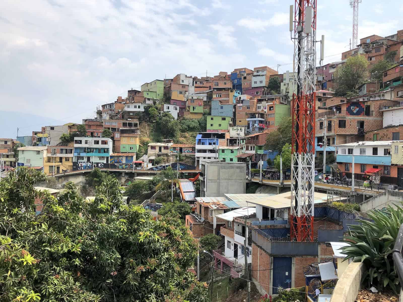Comuna 13: Enjoying a Tour of the Most Brilliant Murals in Medellín