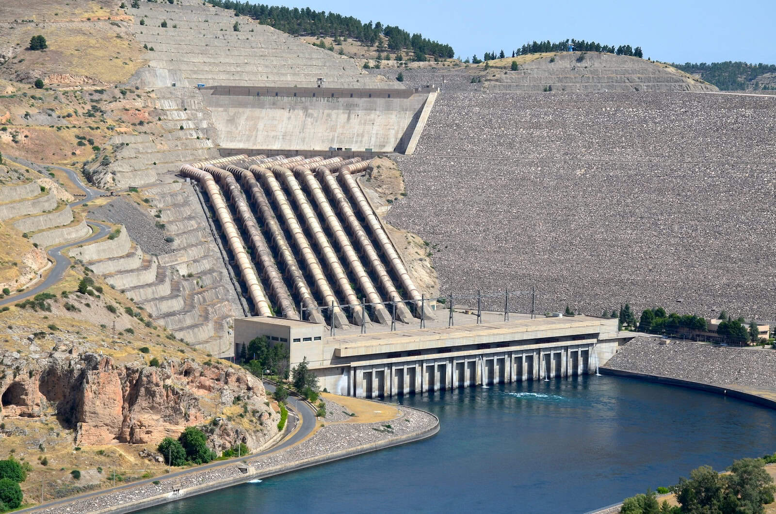 Atatürk Dam in Turkey: One of the World's Largest Dams